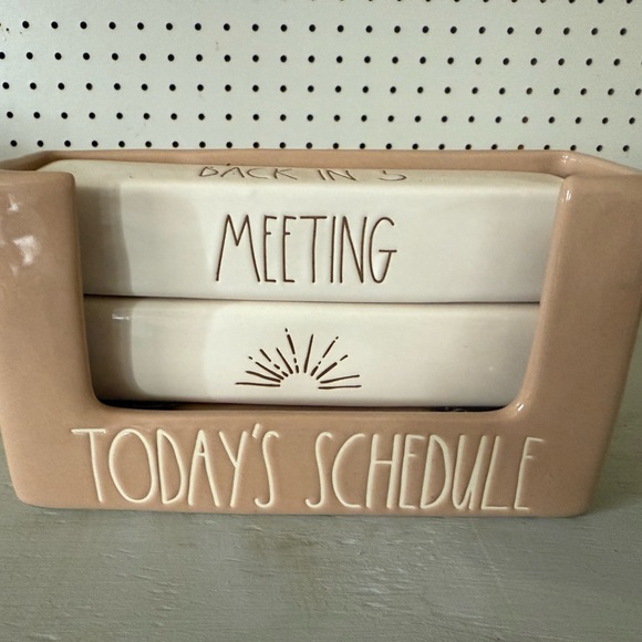 Rae Dunn | Office | This Is A Rae Dunn Ceramic Perpetual Calendar Desk ...